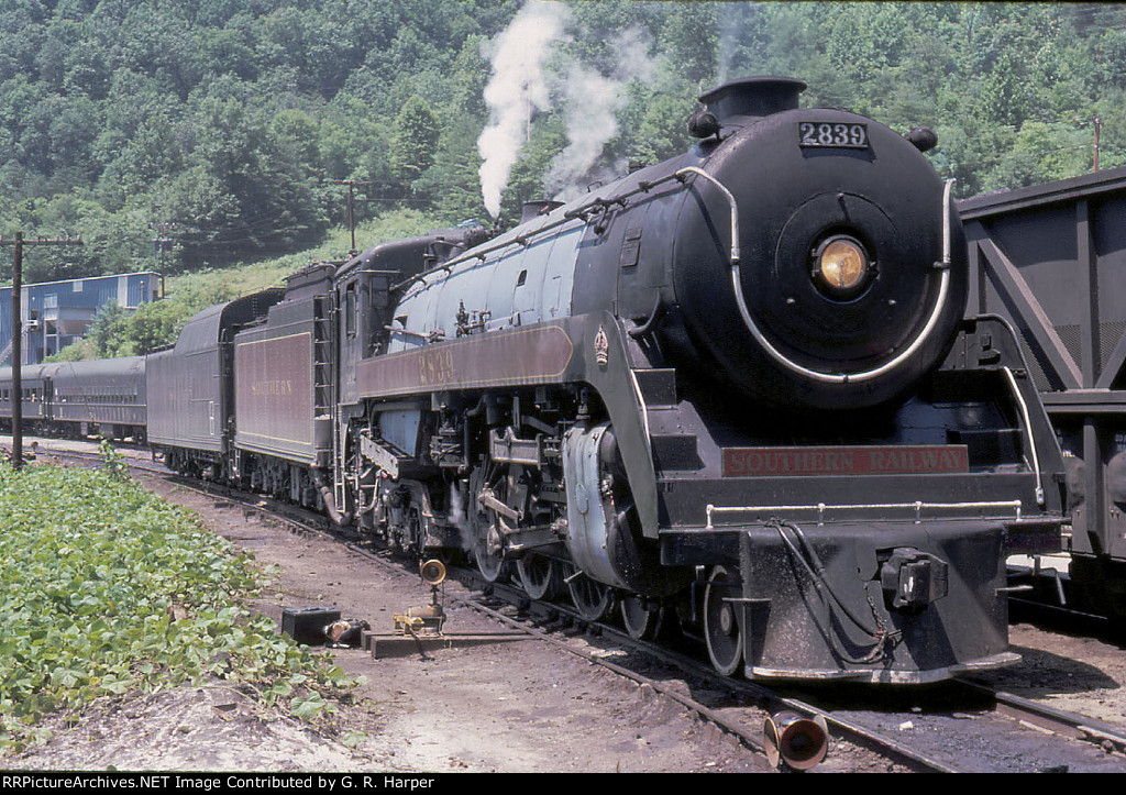 2839 at Elkhorn City, KY